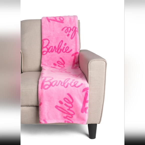 Barbie | Bedding | Barbie Oversized Barbie Logo Cozy Throw Blanket ...